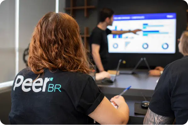 Colaboradora PeerBR - Plataforma de investimentos alternativos online